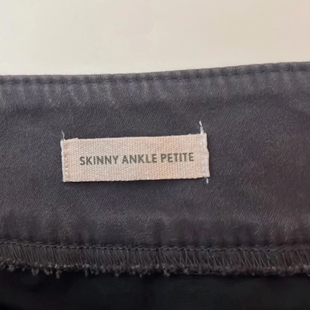 LOFT | Pants & Jumpsuits | Loft Outlet Skinny Ankle Petite Dark Grey ...